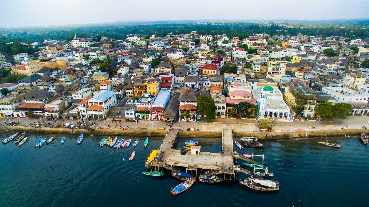 Best Time To Visit Lamu Island > Weather And Festivals