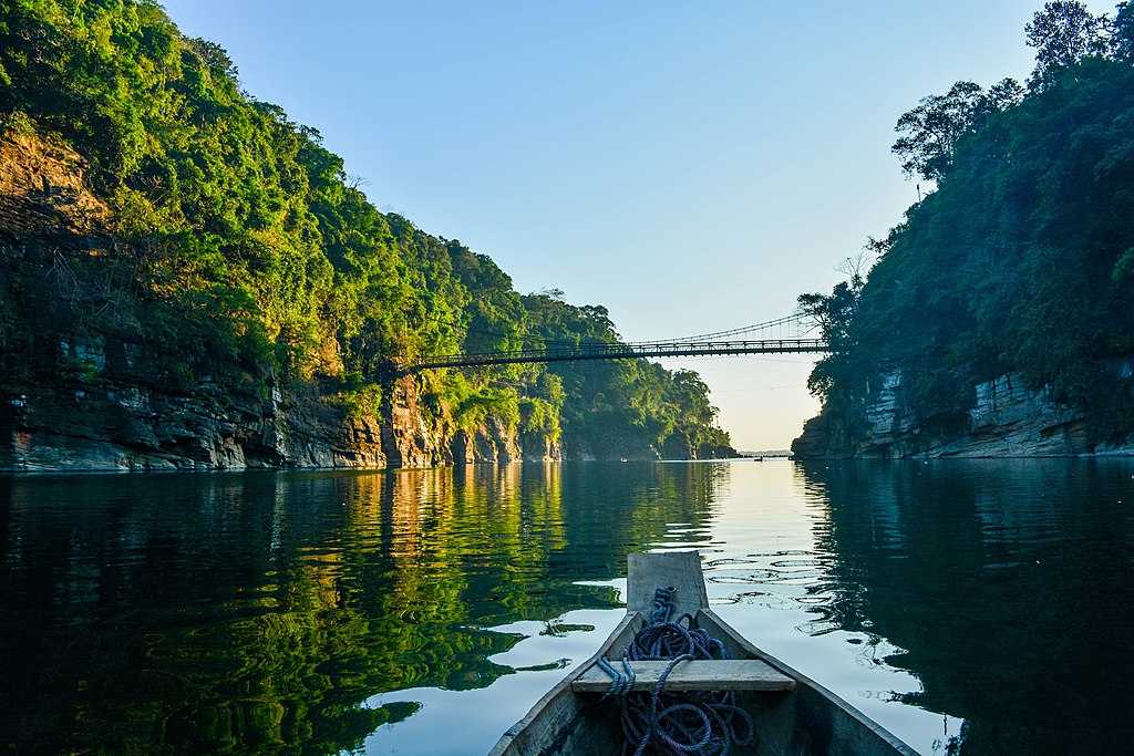Umngot River, Meghalaya (2018) - Images, Timings | Holidify