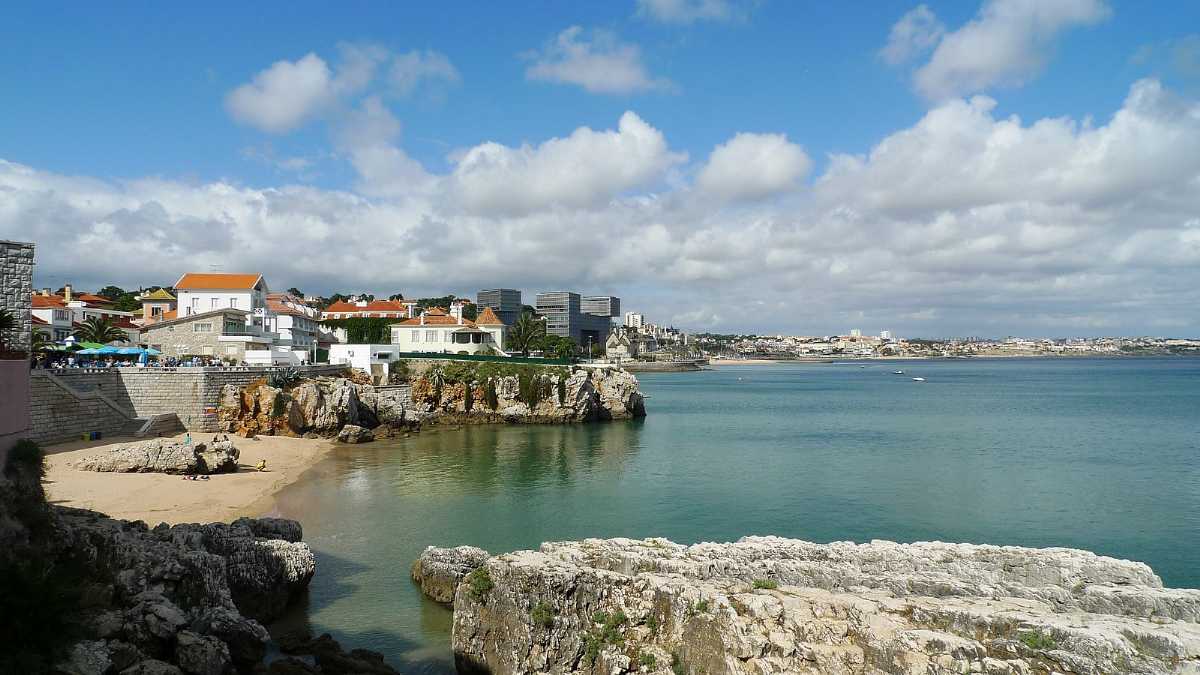 8 Best Beaches in Lisbon