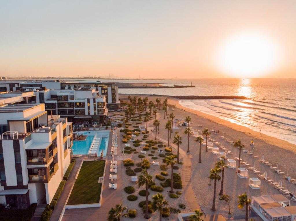 12 Best Beaches in Dubai