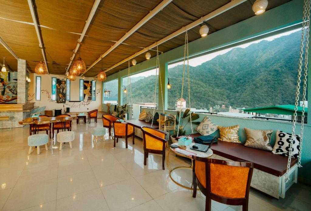 28 Hostels In Rishikesh