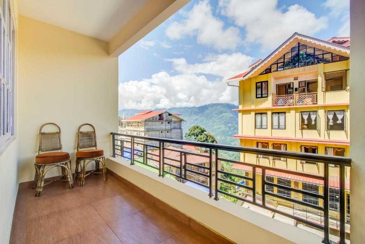 3 Star Hotels In Pelling | Book from 24 Stay Options @Best Price