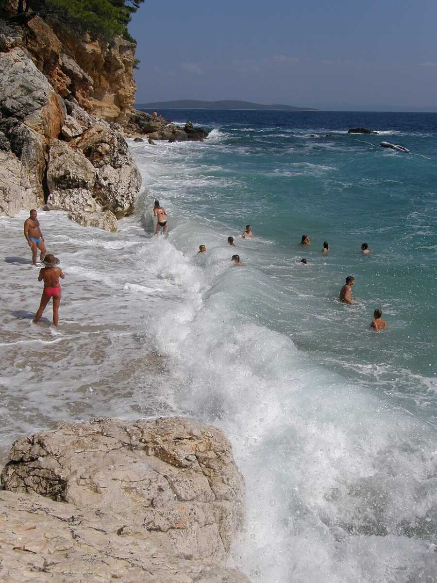9 Best Beaches in Hvar Island