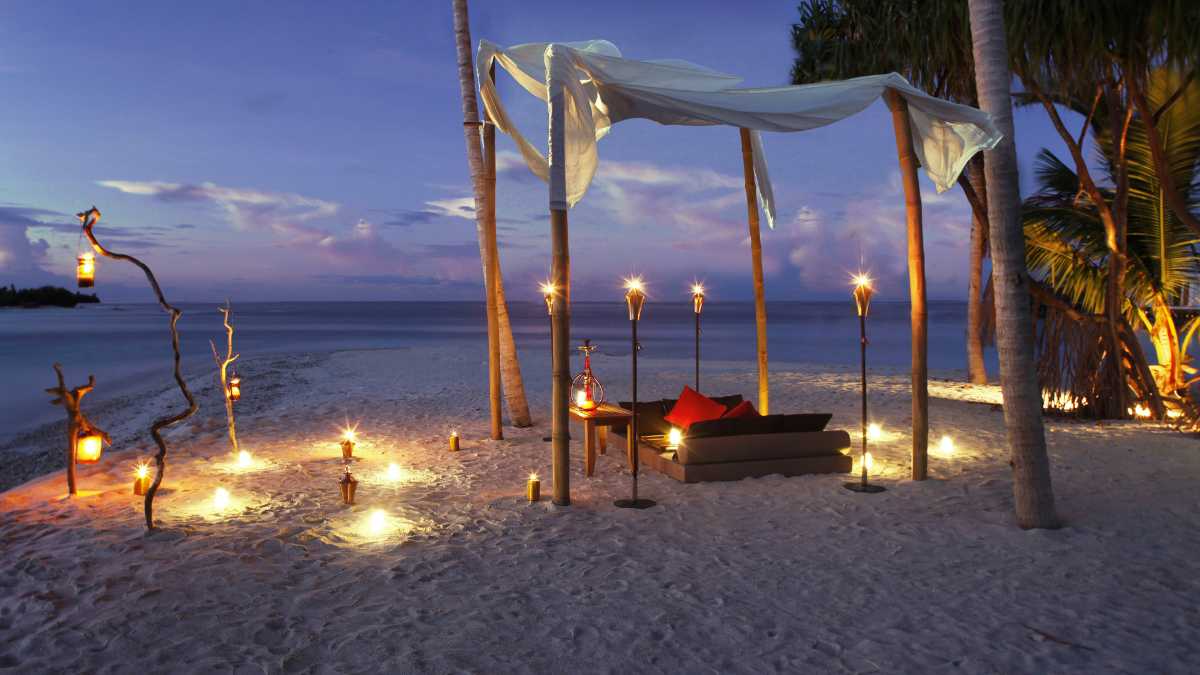Honeymoon in Goa 2024 - Romantic Places to Visit for Couples