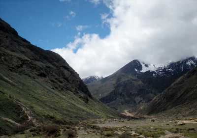 Photos of Yumthang Valley | Images and Pics @ Holidify.com